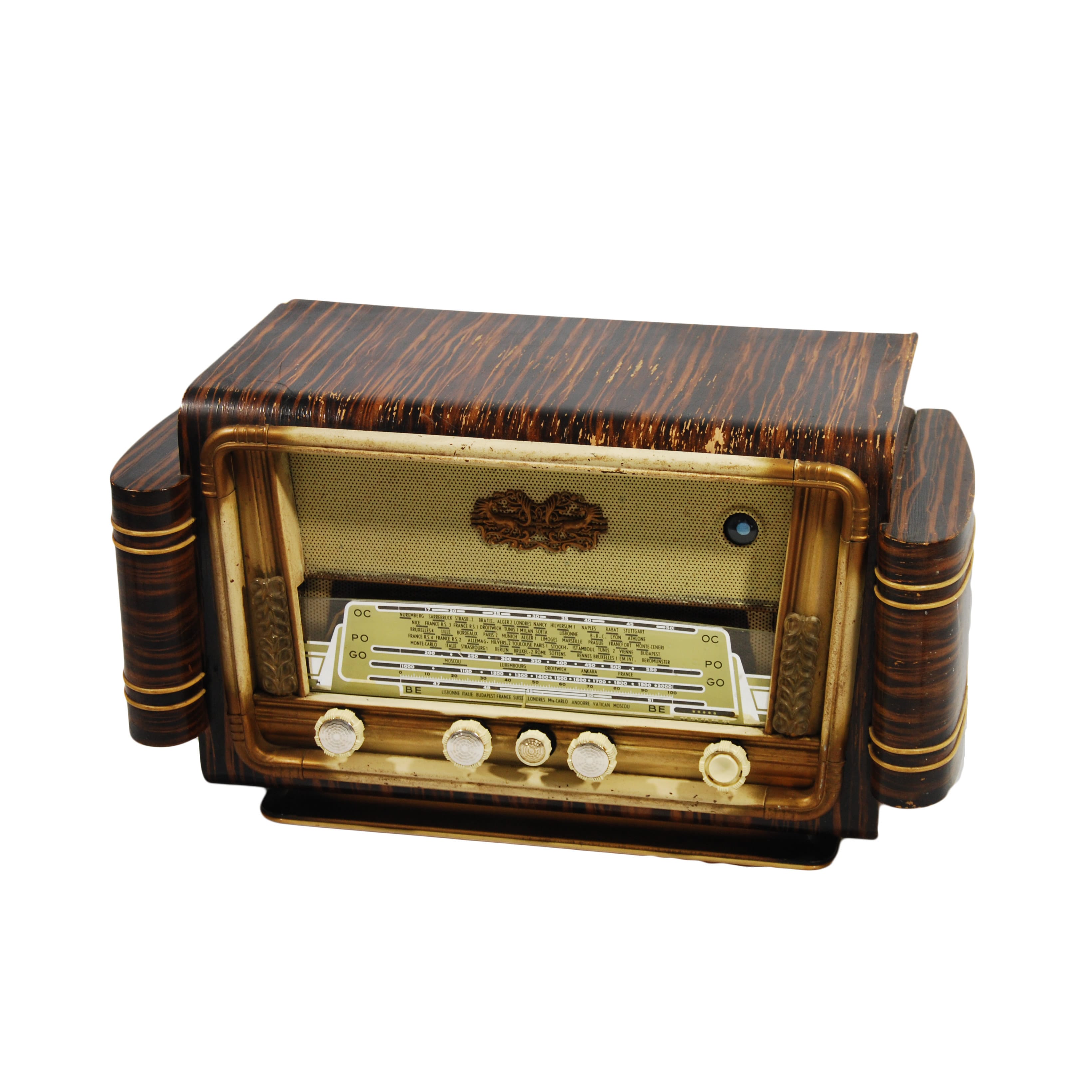 Poste radio vintage : Un poste radio rayonnant